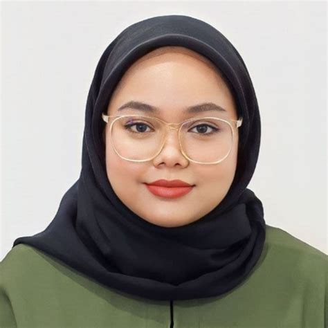 Nur Fatihah Binti Mior Shariman Parit Perak Malaysia Profil