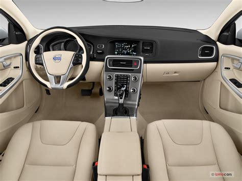 2016 Volvo V60 Wagon Interior