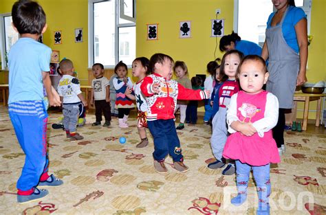 ФОТО Канад технологиор баригдсан шинэ цэцэрлэг үүдээ нээлээ