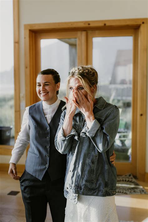 Real Wedding Amy Danielle Oregon Coast Wedding In Rish Gown｜aandbé Bridal Shop