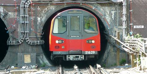 Modelling Of Dynamic Kinematic Envelopes And Railway Clearances