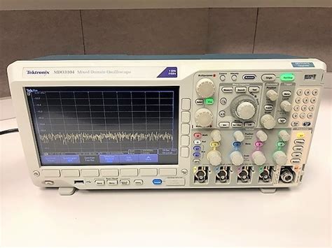 Tektronix Mdo 3104 Mixed Domain Oscilloscope With Mdo3afg Option Upgrade