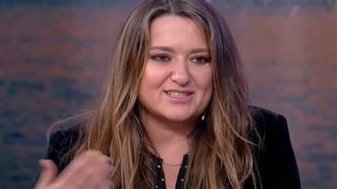 47 річна Могилевська зявилася з модною стрижкою каре стала виглядати на 20 років молодшою