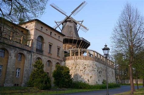 Всі наші президенти — найперші цинічні порушники Конституції