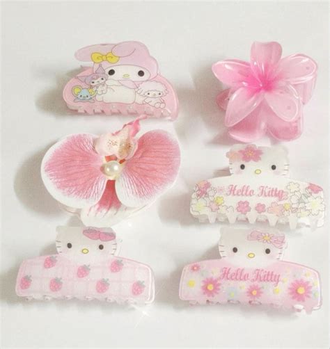 Hello Kitty Hair Clips Pink And White With Flowers