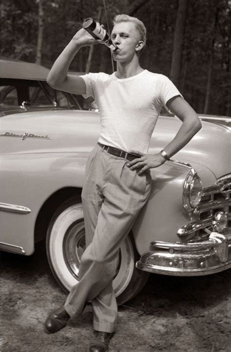 30 Cool Photos Show Fashion Styles Of Gentlemen In The 1950s 1950s