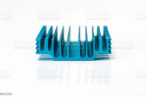 Cpu 쿨러 흰색 바탕에 흰색 배경 0명에 대한 스톡 사진 및 기타 이미지 0명 Cpu 과열 Istock