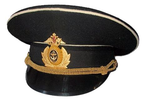 Морская фуражка в Военторге > Военторг, Москва