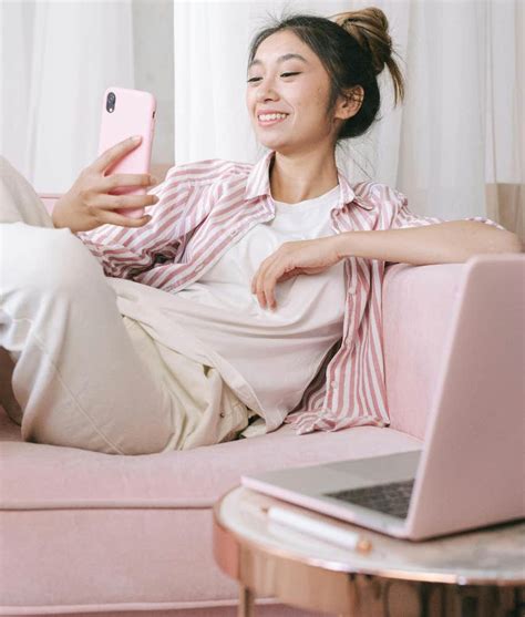 Gen Xer Writes Love Letter To Gen Z Validating How Hard Things Are YourTango