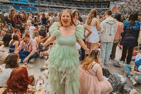 I Missed An Hour Of Taylor Swifts Concert And Was Given Rubbish