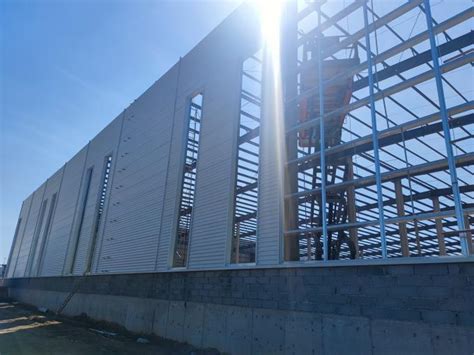 Well Designed Pre Engineered Structural Steel Framework Building