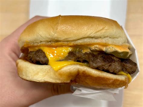 We Tried Jack In The Boxs First New Burger In 8 Years And Its Way