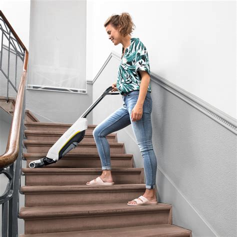 Электрошвабра Karcher FC 5 Cordless Premium | 1.055-660.0 - Поломоечные ...