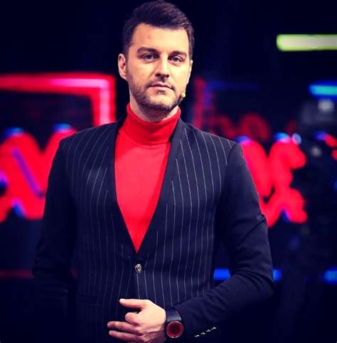 کناره‌گیری اعتراضی دو مجری معروف از صداوسیما عکس