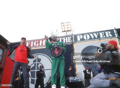 Flavor Flav Of Public Enemy Photos And Premium High Res Pictures