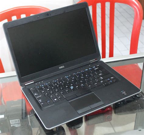 Jual Laptop Bekas DELL Latitude E Core I Jual Beli Laptop Bekas Kamera Service
