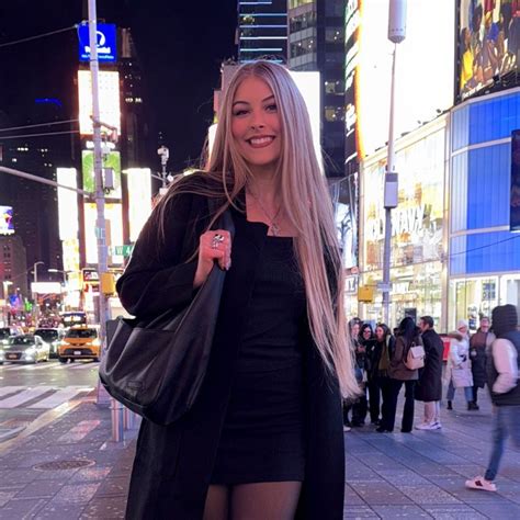 Emma Emma Probasco Snapchat Stories Spotlight And Lenses