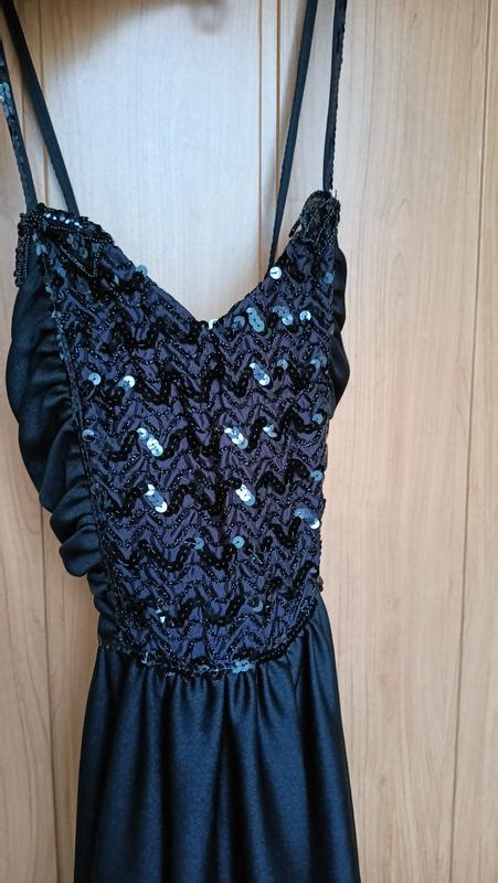 Вечірнє плаття — ціна 300 грн у каталозі Довгі сукні Купити жіночі речі за доступною ціною на