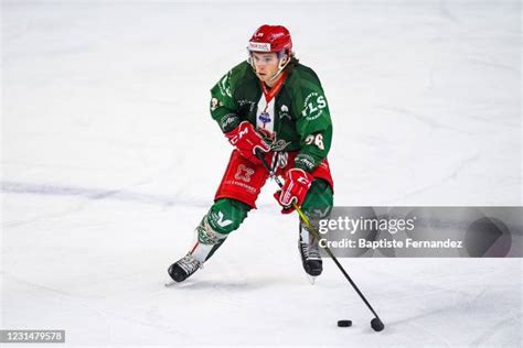 Brien Diffley Photos And Premium High Res Pictures Getty Images