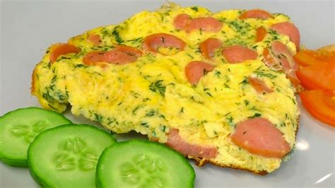 Пышный омлет с молоком и сосисками на сковороде вкусный завтрак из яиц Youtube