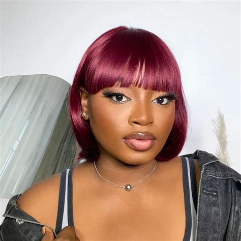 Toyotress Short Bob Synthetic Wigs Blunt Cut Natural Black Straight