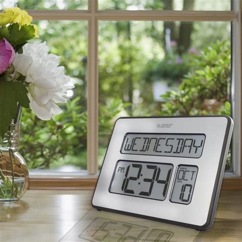 Digital Atomic Calendar Clock With Backlight Foter