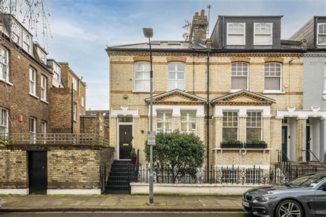 Chesson Road London W14 3 Bed Flat £5 000 Pcm £1 154 Pw