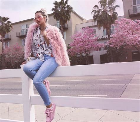 64m Followers 94 Following 1504 Posts See Instagram Photos And Videos From Model Roz