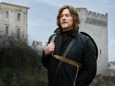 1000x751 resolution daryl dixon season 1 1000x751 resolution wallpaper