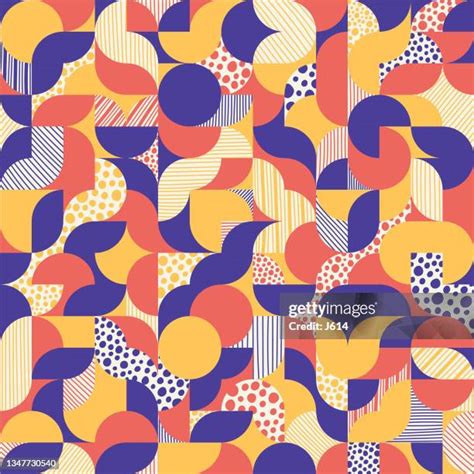 1 940 Purple Dot Pattern Background High Res Illustrations Getty Images
