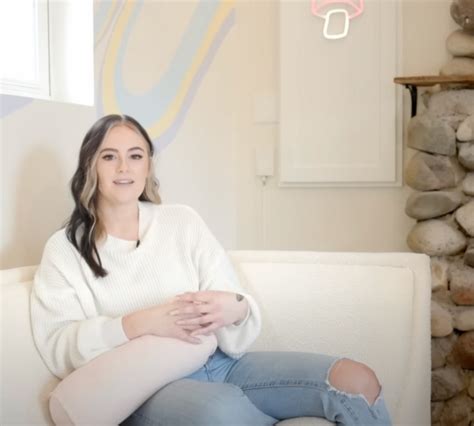 Woman Buys Tiny Cobblestone House And Gives It The Cutest ‘doll Like Interior