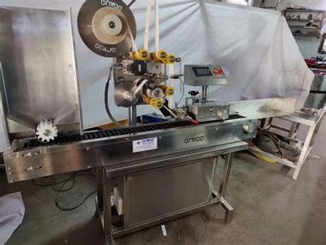 Round Fully Automatic Labelling Machine For Sticker Labeling 215 Watt