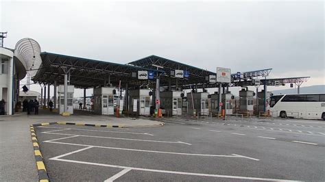 Пет автобуси и четири комбиња вршеле превоз без соодветна документација