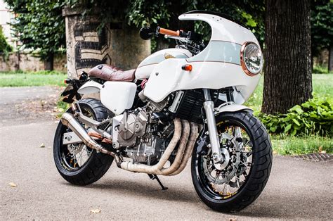 Custom Honda Hornet