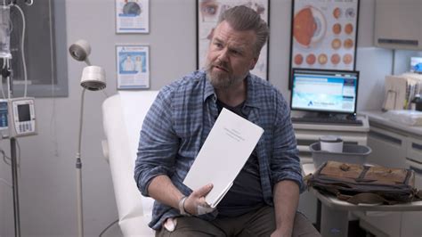 New Amsterdam Tyler Labine Offers Hope For Iggy And Martin Despite Divorce