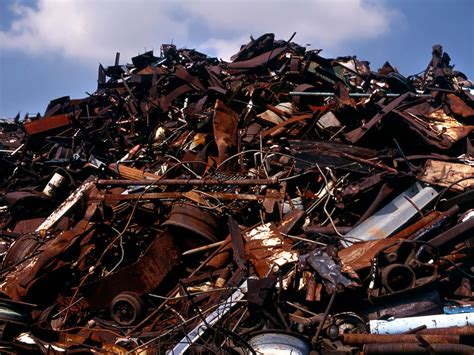 What To Expect During A Scrap Metal Clean Up