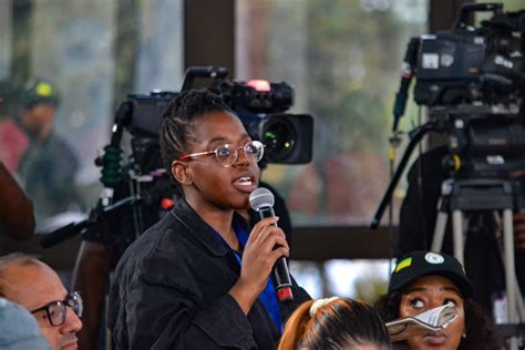 Tuks Fm Presenter Tshegofatso Makola To Co Host Safm Sunrise With Stephen Grootes As Part Of