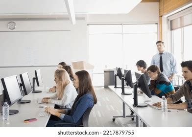 Asian Woman Computer Lab Images Stock Photos D Objects Vectors Shutterstock