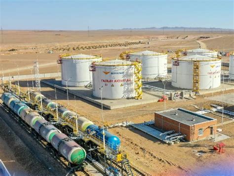 Тавантолгой Зүүнбаян чиглэлийн төмөр замаар шатахуун тээвэрлэлтийг эхлүүллээ E Mn