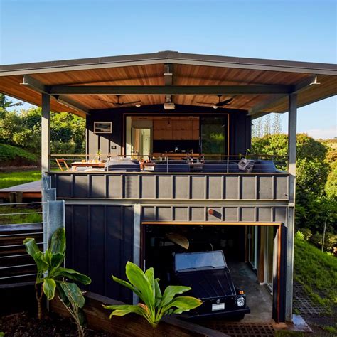 Hawaiian House Harvests More Energy And Water Than It Consumes