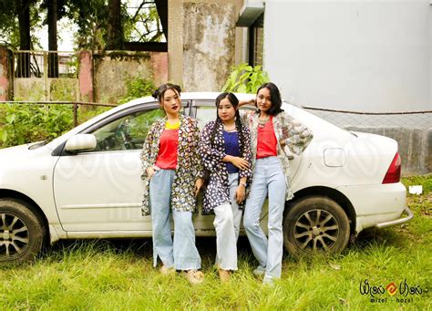 ২০১৫ কী ১৬ রাঙ্গামাটি চীবর দানে গিয়ে টিটিসির রাস্তায় ভার্চুয়াল জগতের পরিচিত এক মুখের সাথে