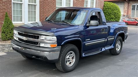 2000 Chevrolet Silverado Pickup At Indy 2023 As K25 Mecum Auctions