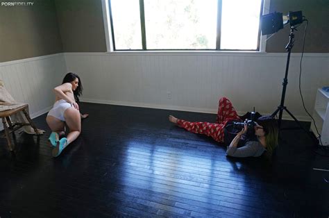 Porn Fidelity Noelle Easton Romantic Aggression BTS Porn Pic