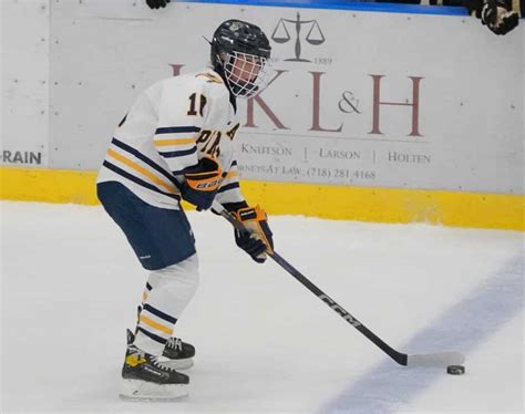 Crookston Pirate Girls Hockey Wins Ot Thriller Over Bismarck Legacy Krox