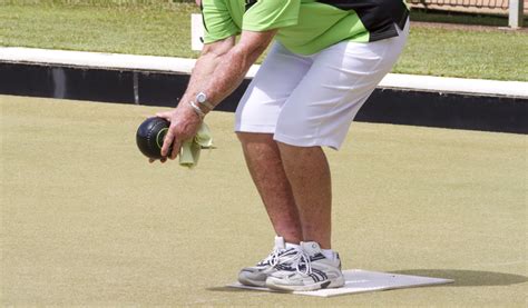 Beginners Guide Master Of Lawn Bowls With Comprehensive Rules Weos