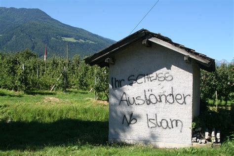 „der Graben Wird Tiefer“ Barfuss