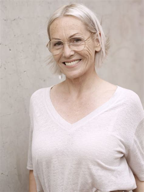 Showcast Model Agency [silver Models]