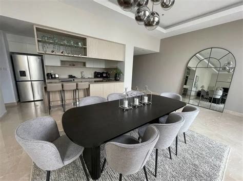 آپارتمان پنت هاوس با ویو برج خلیفه در طبقات بالا،4 خوابه در دبی اتاقک