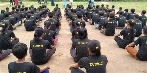 ဆားလင်းကြီးမြို့နယ် တွေ့ရာသင်္ချိုင်းဓားမဆိုင်းအဖွဲ့ အပတ်စဉ် ၄ သင်တန်းဆင်းပွဲပြုလုပ်