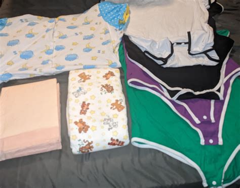 Diaper And Onesie Weekend R Diaperpics